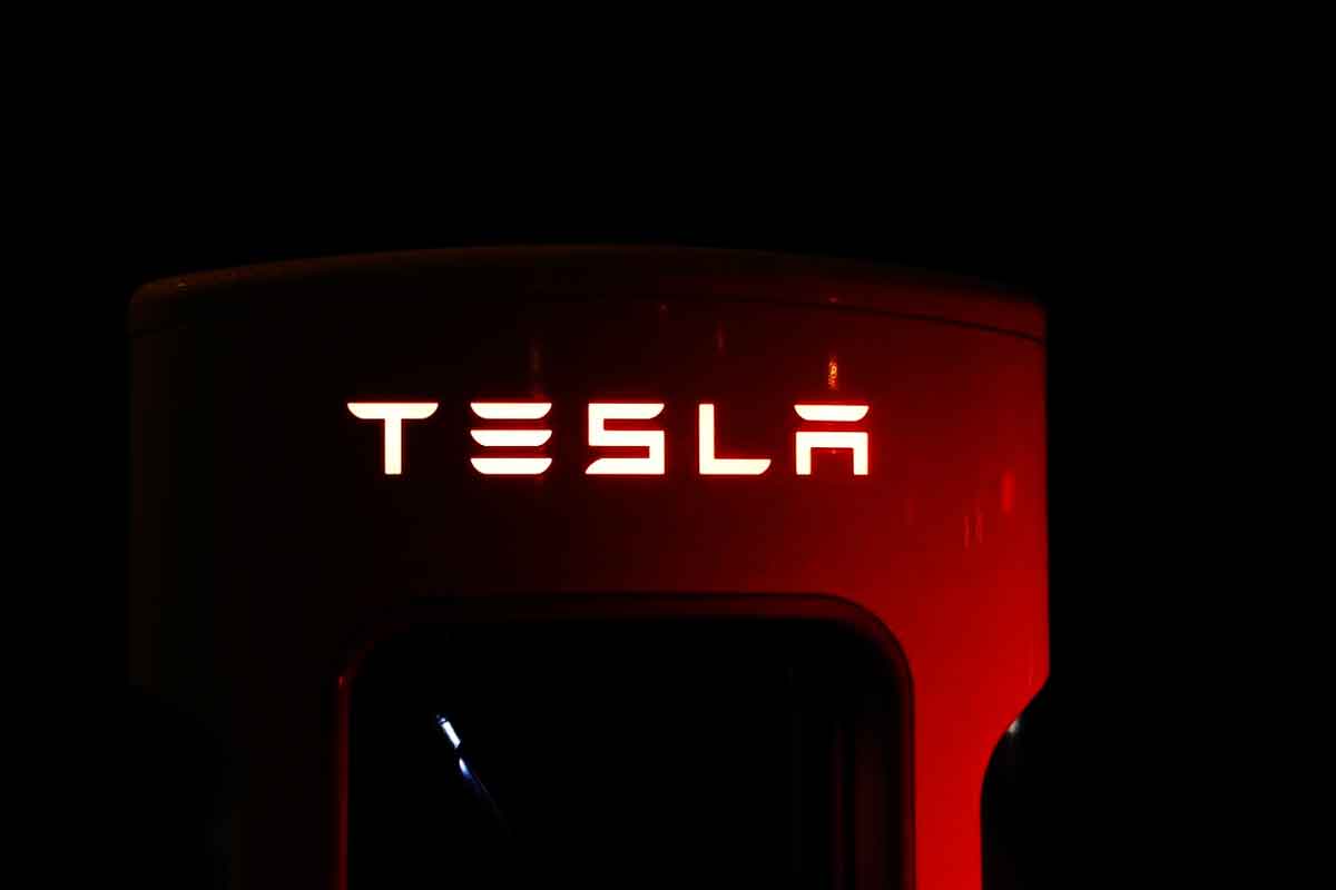 What is Tesla's revolutionary organizational culture? - The Team Blog